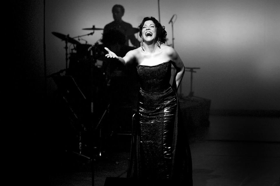 Ivette Cepeda trabaja en su nuevo álbum “La rosa de Jericó”