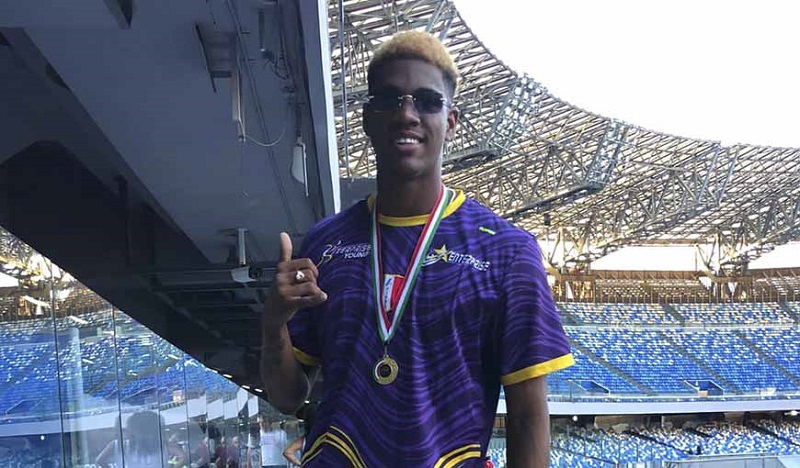 Jenns Reynold Fernández rompe récord nacional y lidera ranking mundial