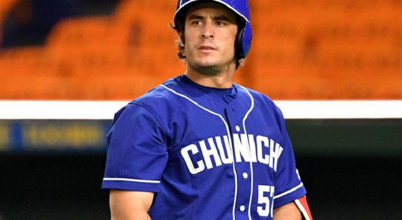 Ariel Martínez, bates cubanos se hacen sentir en béisbol japonés