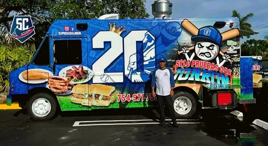 El mejor pan con lechón de Miami lo vende el expelotero Lázaro Vargas