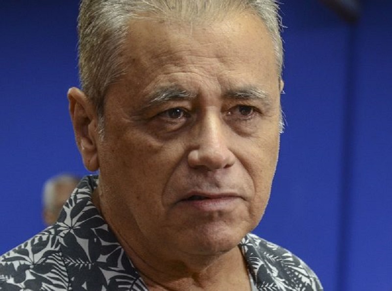 Escritor cubano Senel Paz gana Premio de Literatura Ernest Hemingway